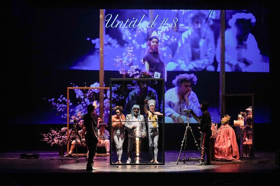 La performance tra teatro, danza e arti visive “Creation” di Gob Squad inaugura La Biennale di ...